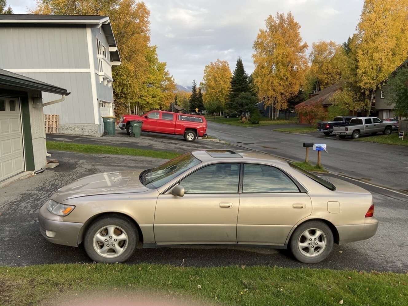 Alaska's List : 1999 Lexus ES300 For Sale