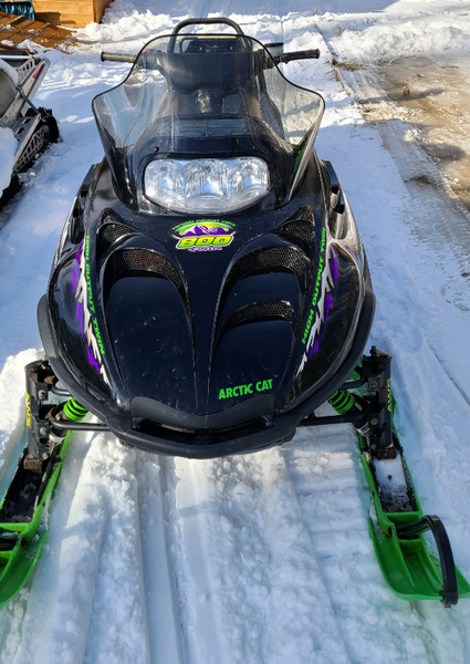 Alaska's List : Snowmachines : 2001 Arctic