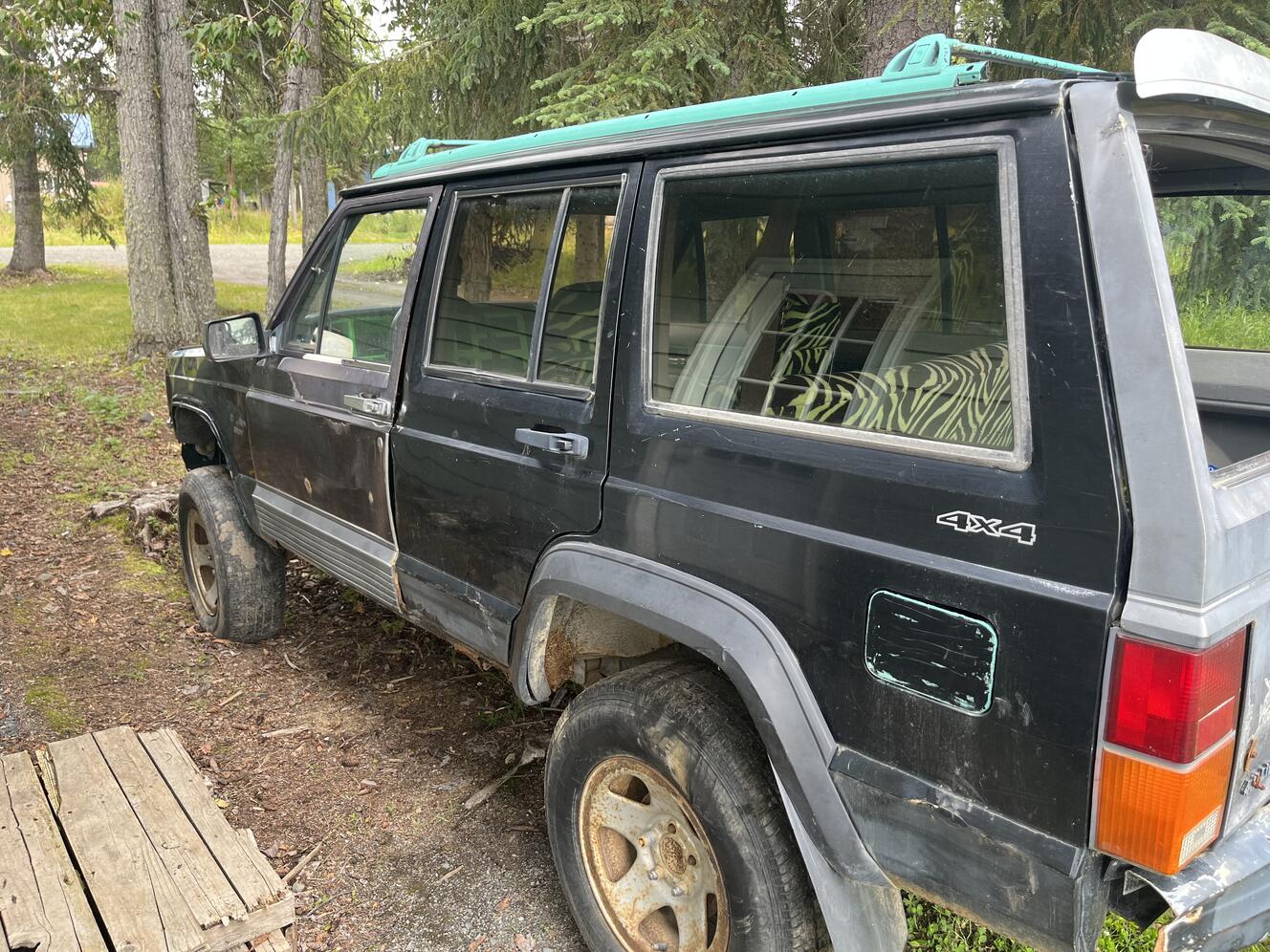 Alaska's List : Sport Utility Vehicles : 1