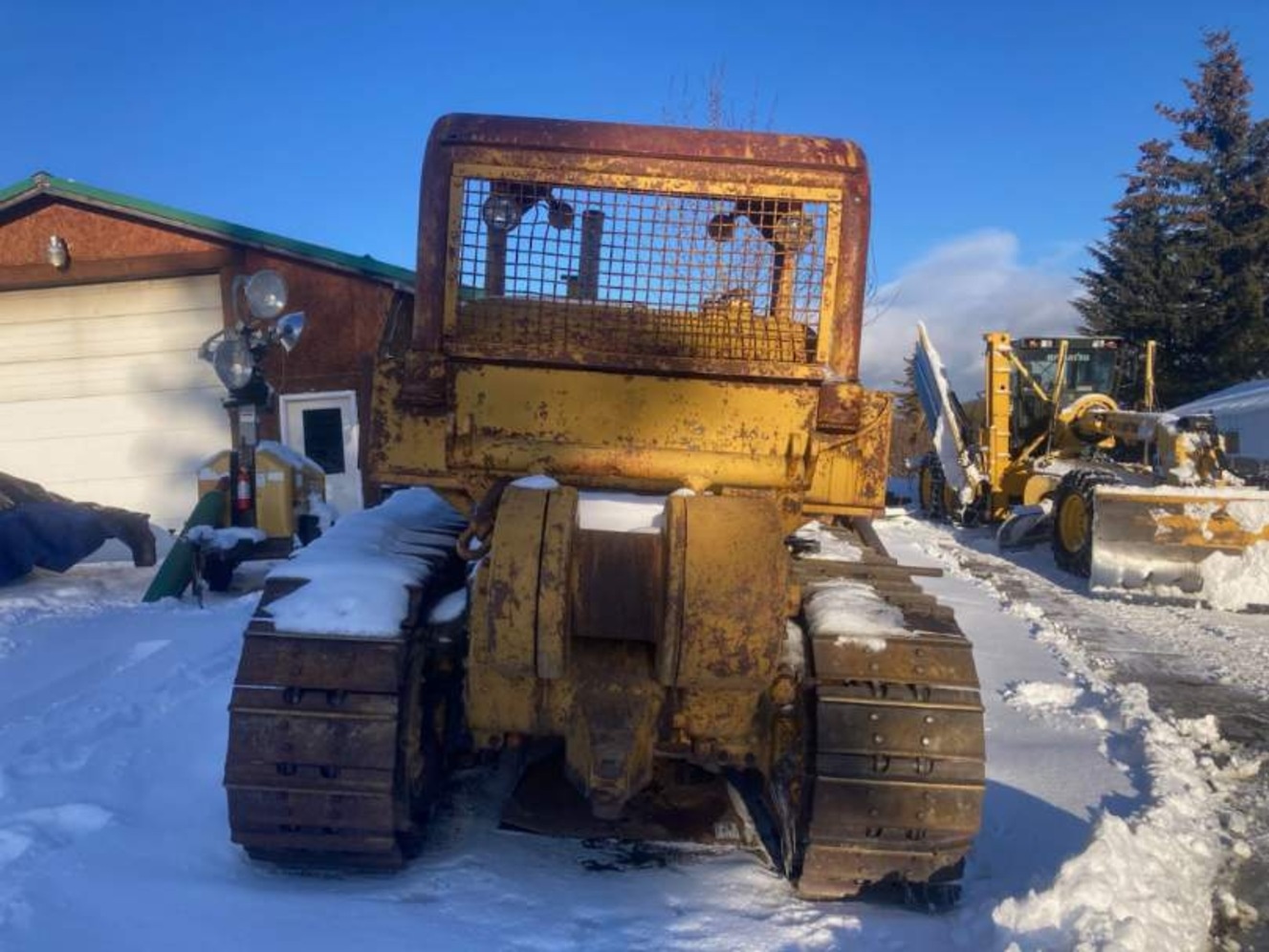 Alaska's List : Heavy Equipment : 1980 CAT