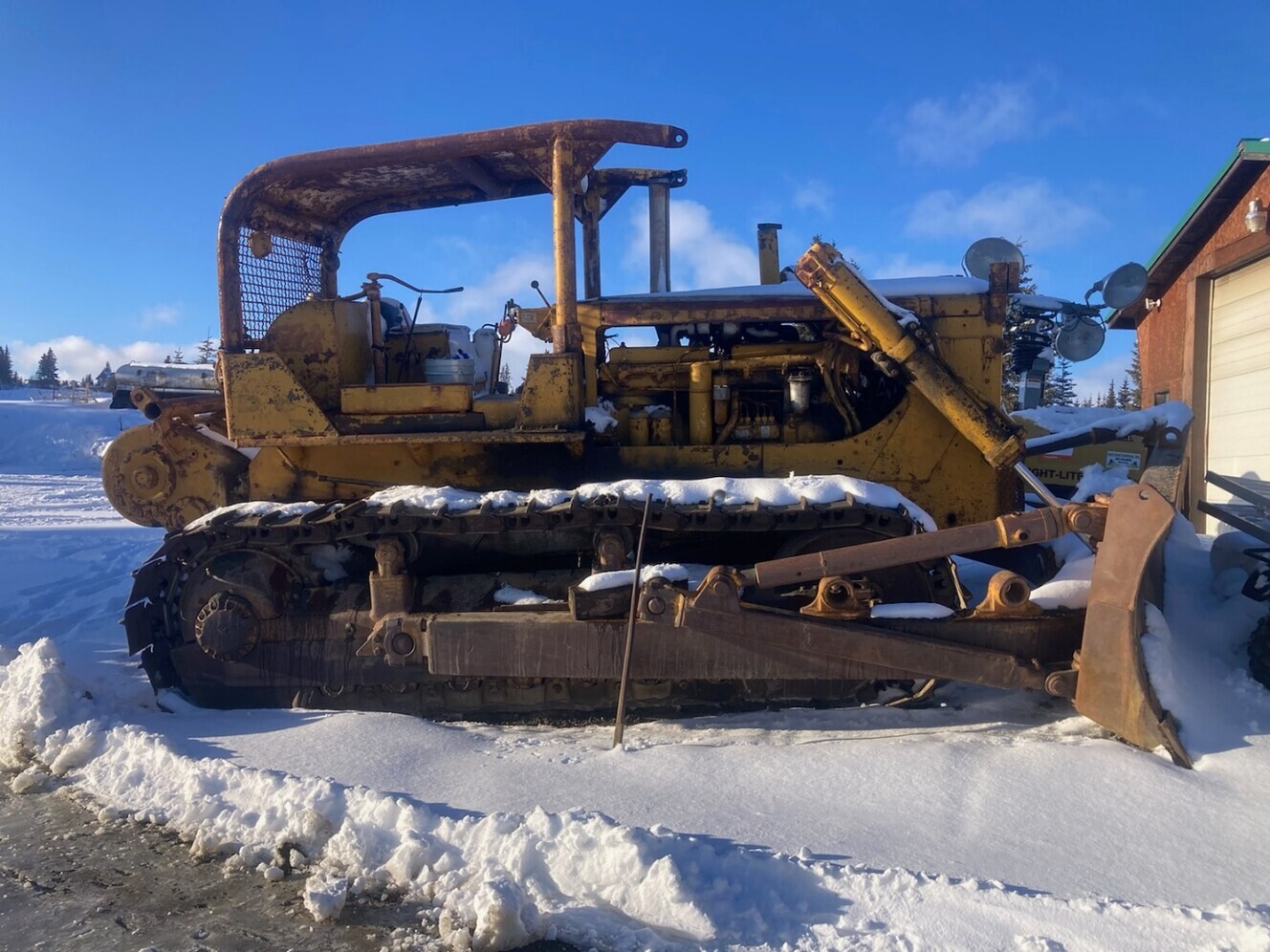 Alaska's List : Heavy Equipment : 1980 CAT