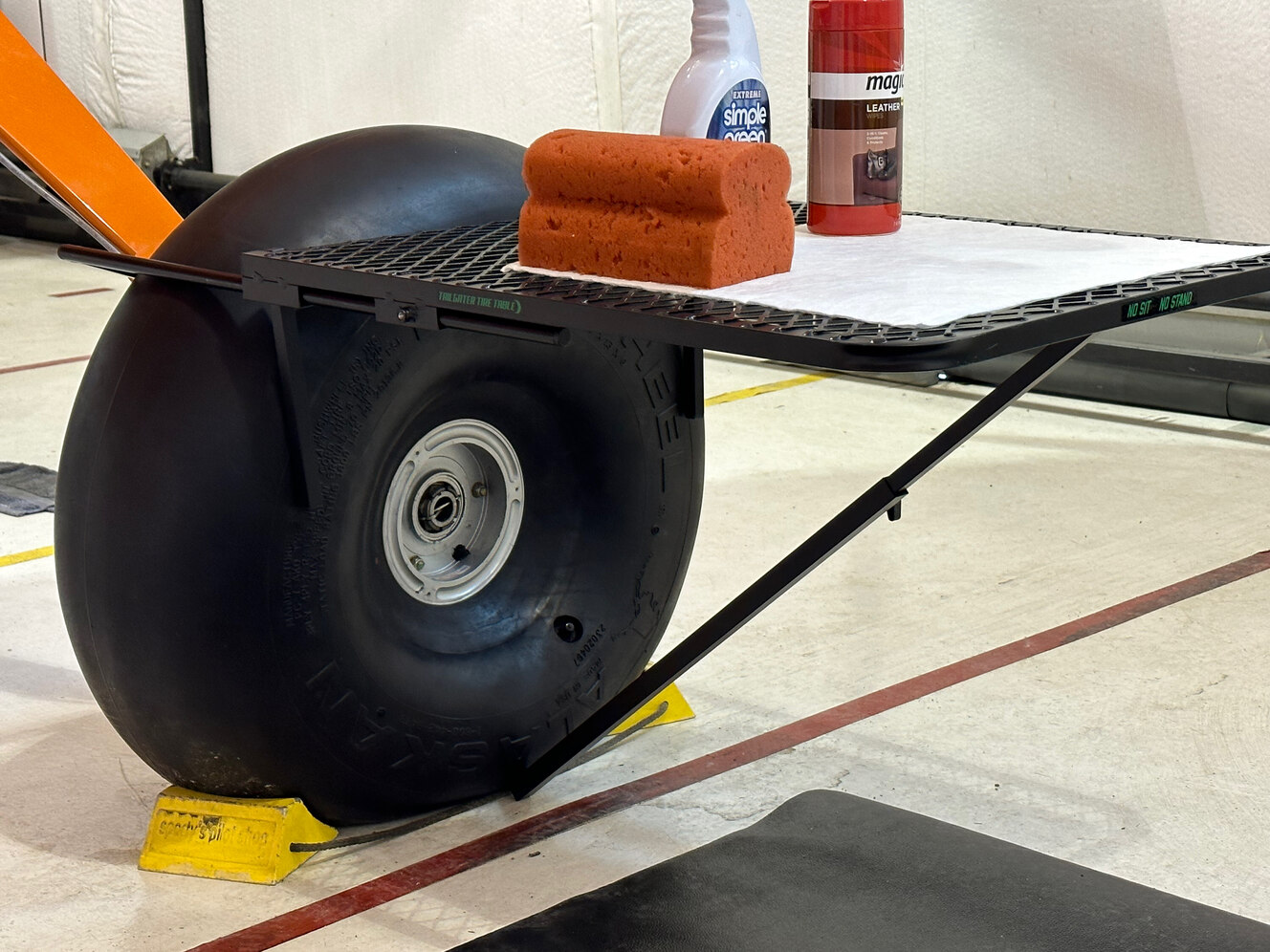 Alaska's List : Tailgater Tire Table For Sale
